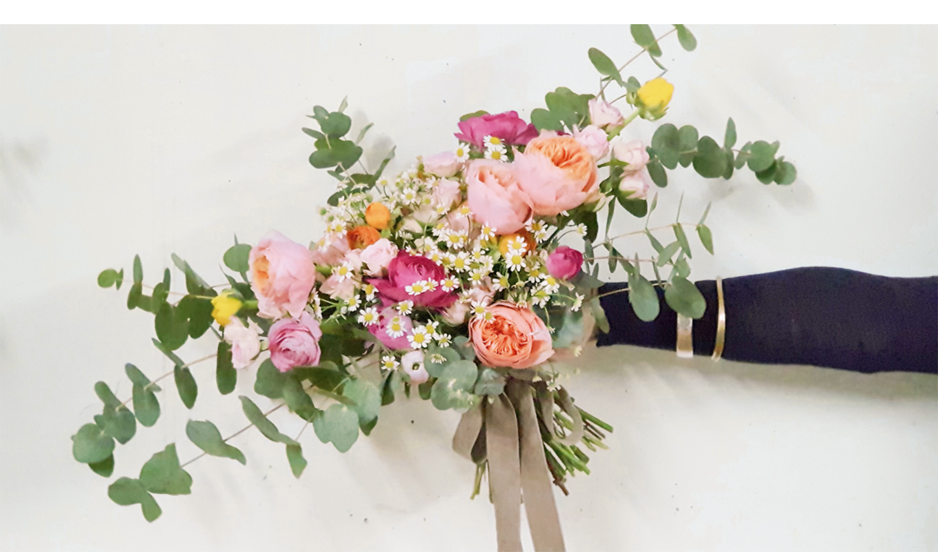 Academia Floral Curso online Ramo redondo desestructurado - Academia Floral